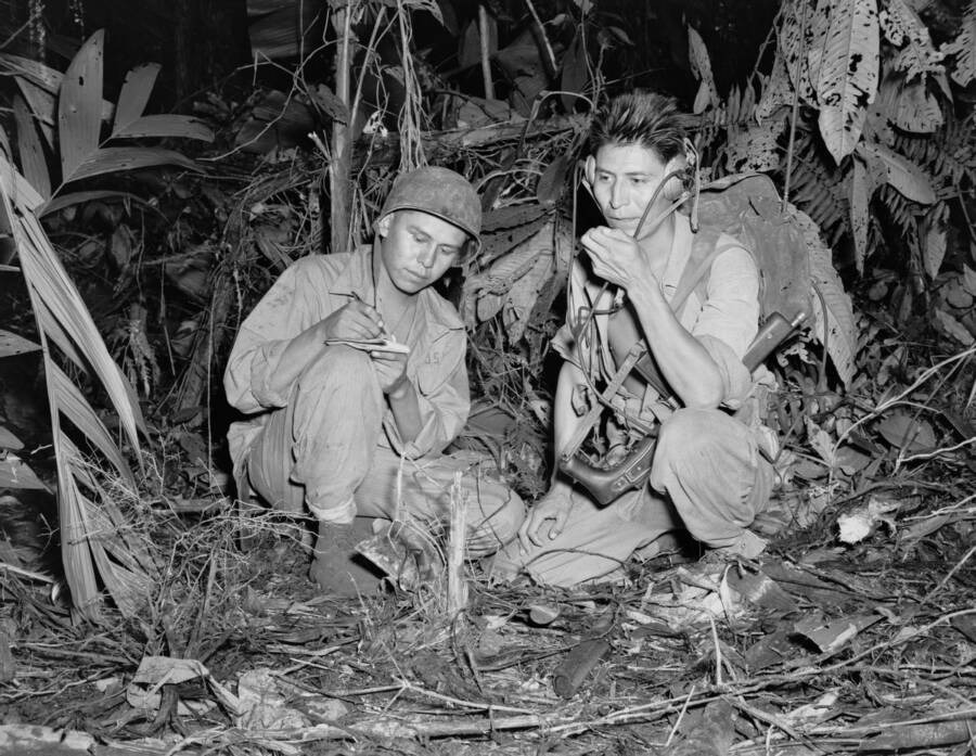 The Secret Weapons Of WWII: Navajo Code Talkers - The History Insider