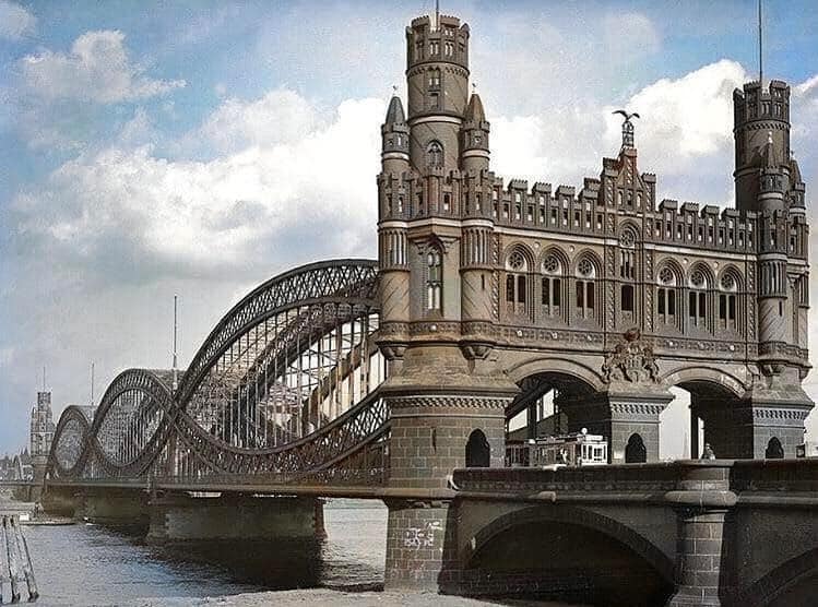Before And After Modifications Of The Neue Elbbrücken Bridge In Hamburg ...
