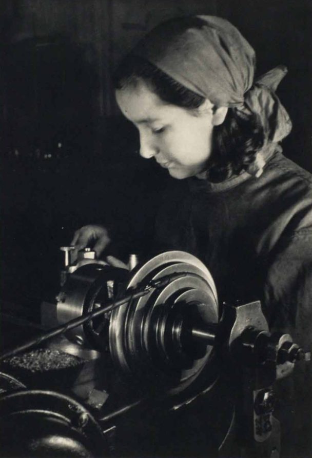 “Great Lady With A Camera”: Margaret Bourke-White, Who Redefined ...